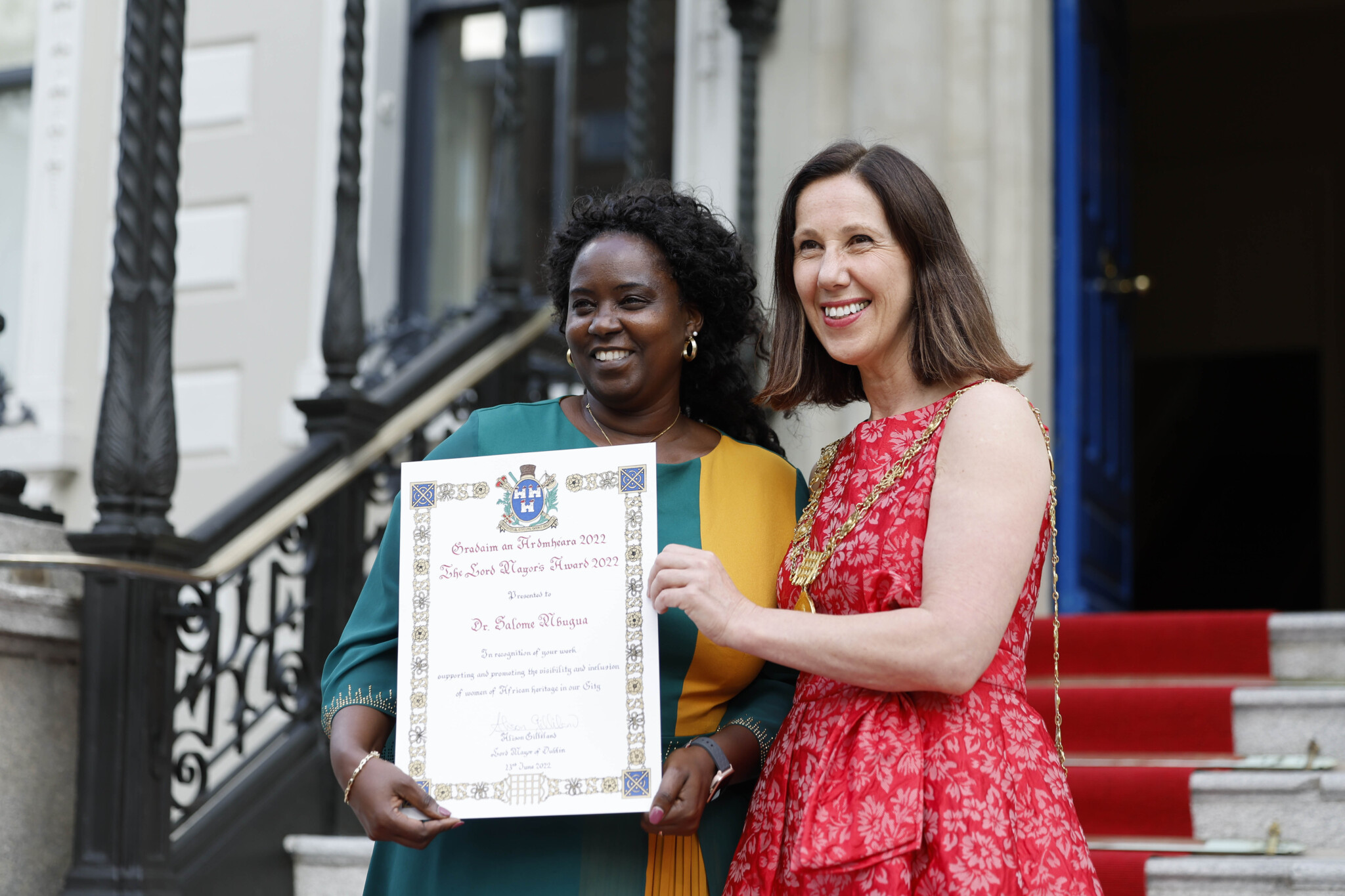 Lord Mayor Alison Gilliland presenting the Lord Mayor’s Award to Dr ...