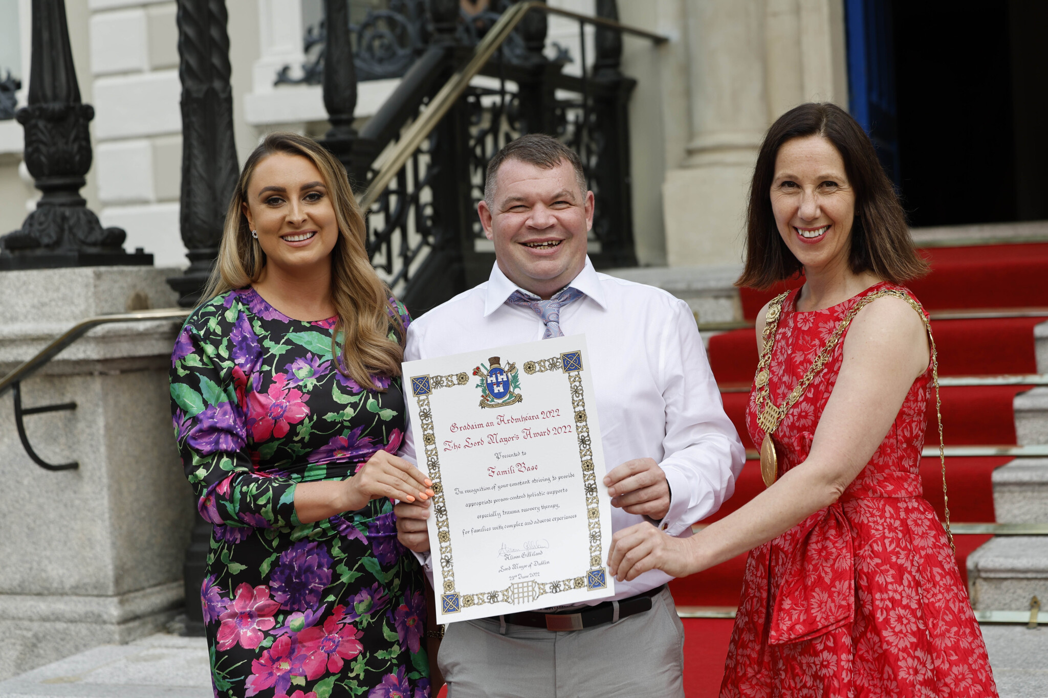 Lord Mayor Alison Gilliland with presenting the Lord Mayor’s Award to ...